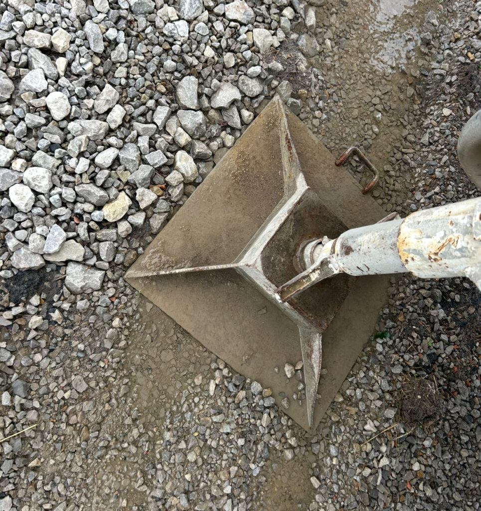 1970’s Butler 4100cf portable storage silo - ConcreteIron