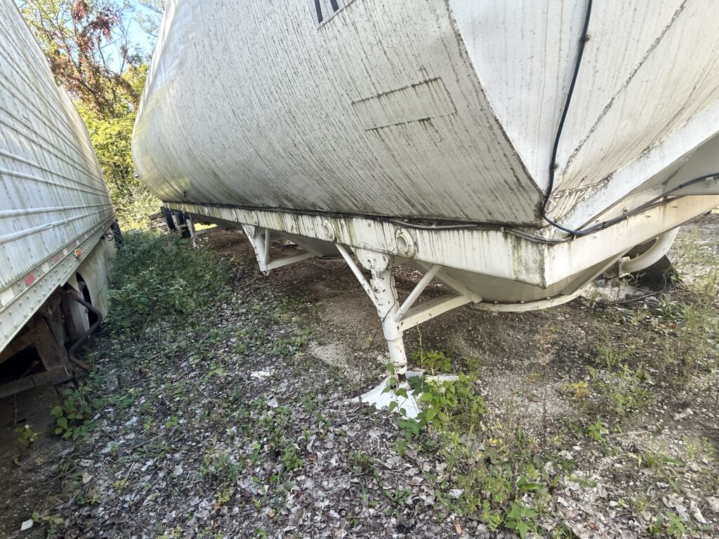 Butler 4100 Portable Storage Silo - ConcreteIron